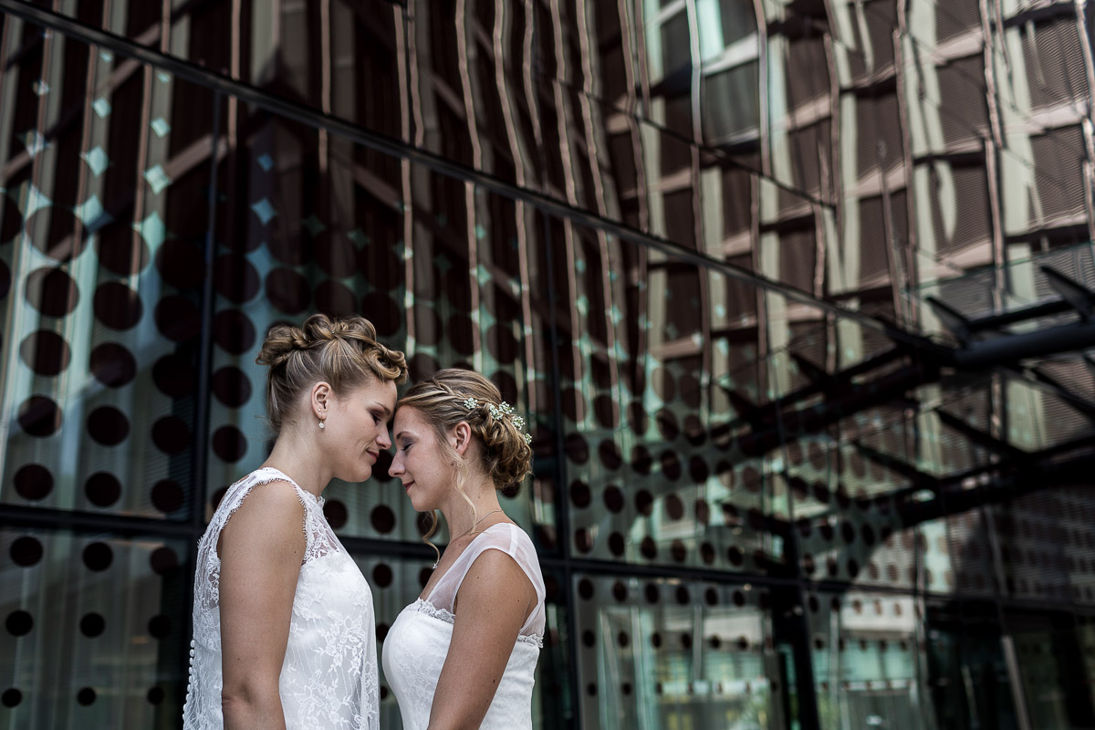 Sarah und Frances – Zwei Kiezmädchen heiraten - Hochzeitsfotografie